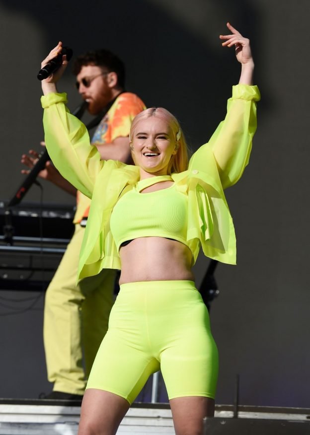 Grace Chatto Sexy (24 Photos) | #TheFappening